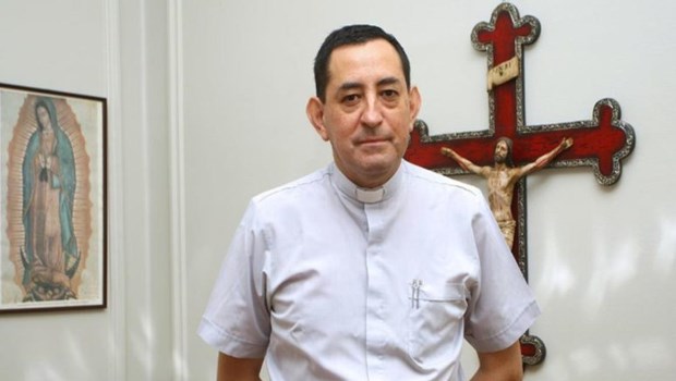 El Papa expulsó del sacerdocio a un cura chileno investigado por abuso ...