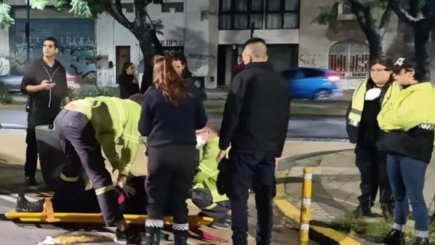 Quiso Evitar Un Control Y Arrastró A Un Inspector Tres Cuadras En El