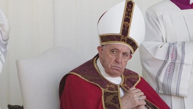 El Papa pidió en Kazajistán luchar contra El Papa pidió en Kazajistán luchar contra