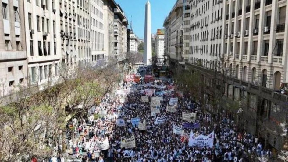 Nueva Jornada De Paro Y Movilización De Trabajadores De La Salud Y
