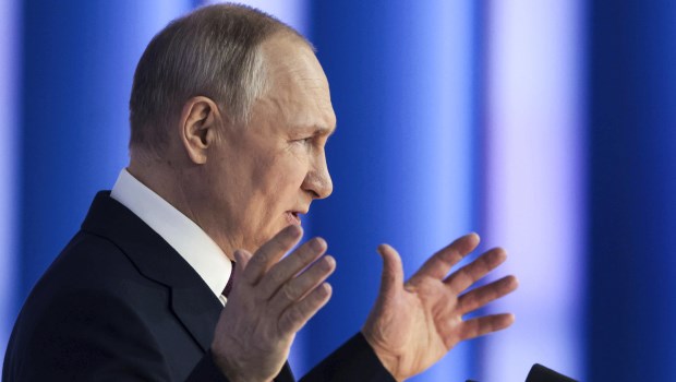 Putin Anuncia Que Rusia Suspende Su Participación En El último Tratado