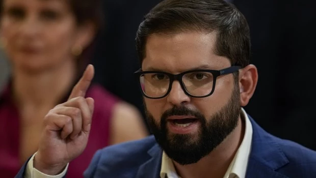 Boric Cambia Cinco Ministros A Un Día De Cumplir Su Primer Año De