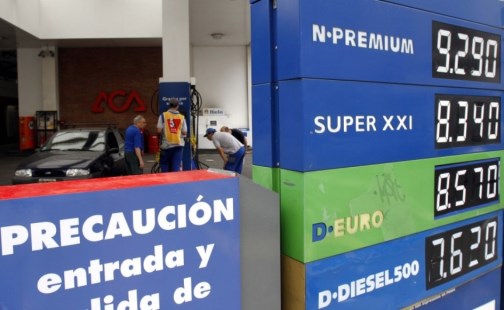 YPF y Shell aplicaron un fuerte aumento a los precios de sus combustibles - Economía | Diario La ...