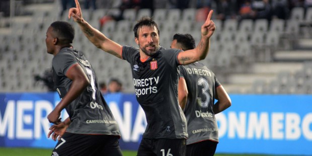 El Tanque Pavone se reencontrócon su gente y no faltó el gol - Deportes ...